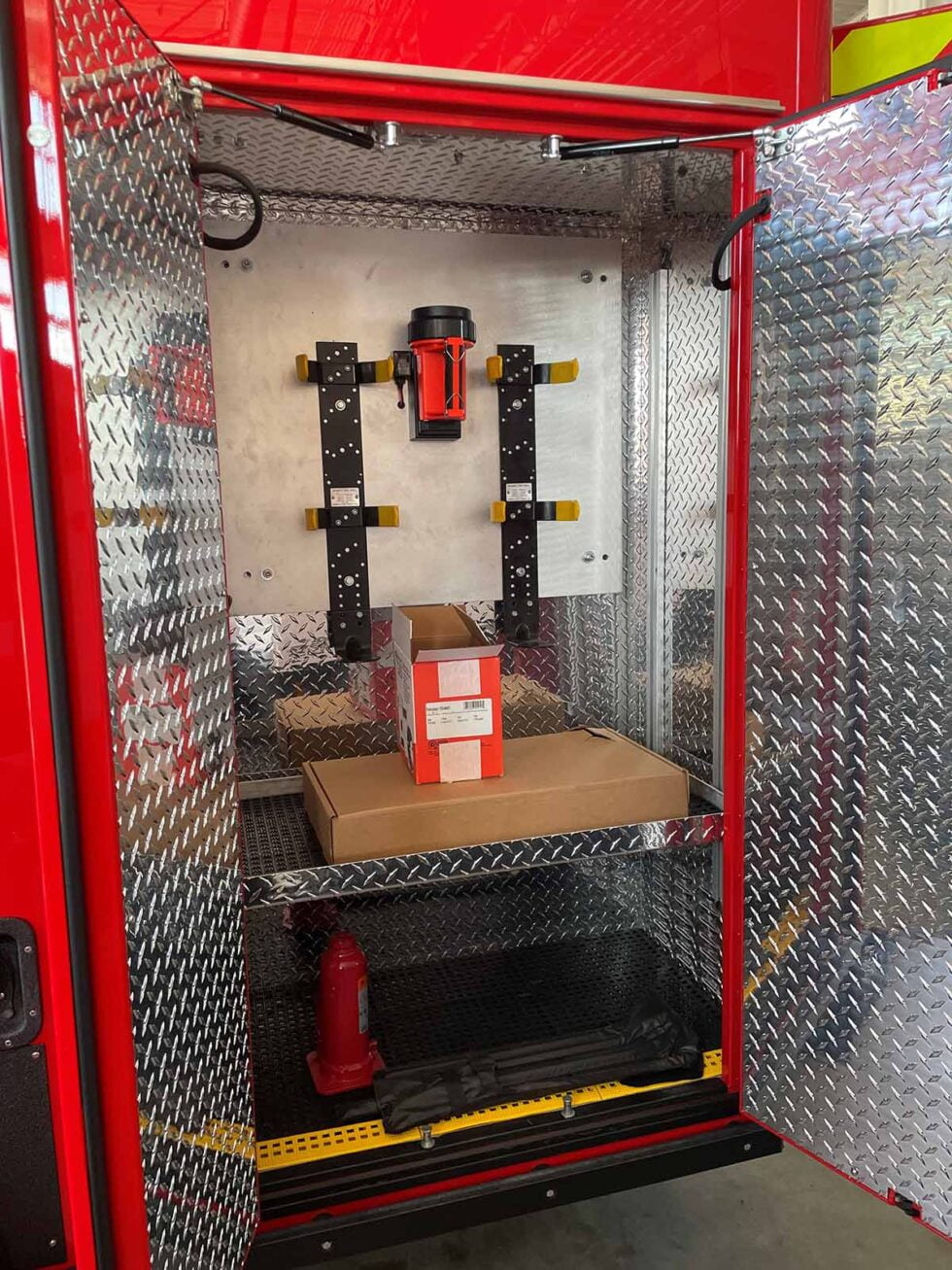 Janesville (WI) Fire Department Gets New Horton Type 1 4x4 Ambulance ...