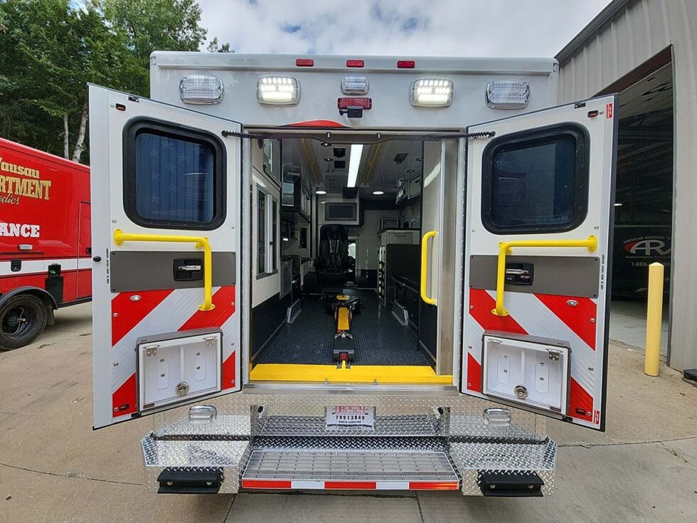 Van-Far (MO) Ambulance District Replaces Crashed Rig with AEV Type 1 ...